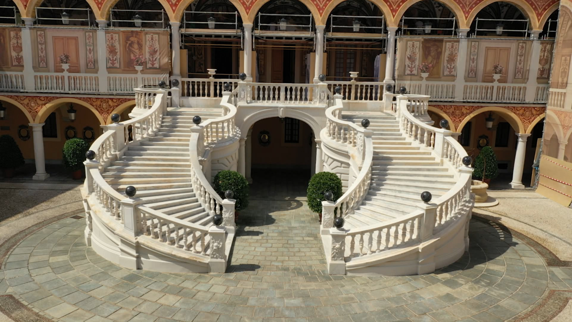 25 nov. 20 - RMC Découverte "Palais de Monaco, les secrets de ...